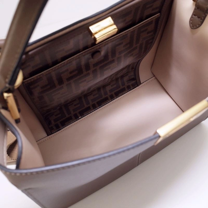 Accurate model Fendi Peekaboo Bags