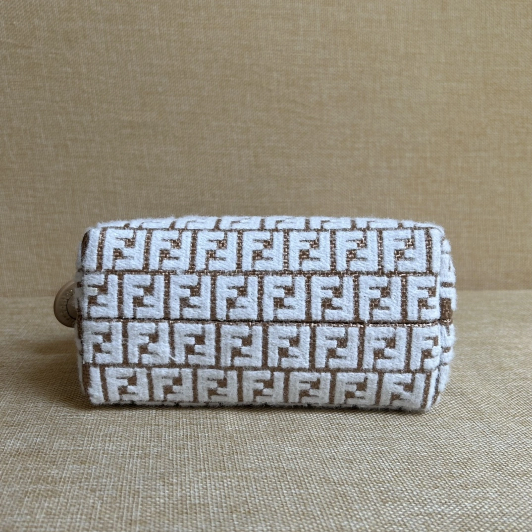 Cut-rate Fendi Pillow Bags