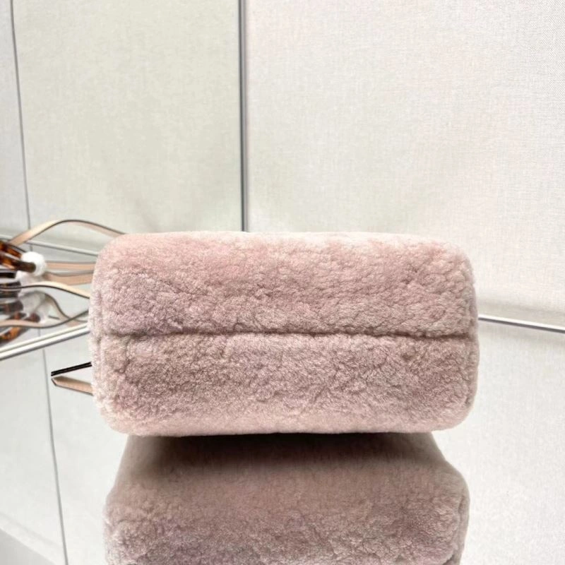 Inexpensive Fendi Pillow Bags