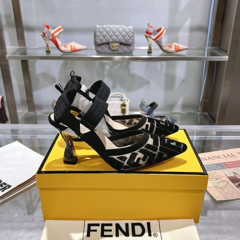 Top mirror Fendi Sandals