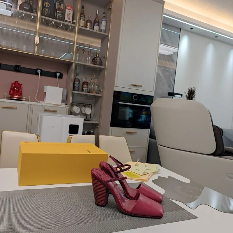 Factory-made Fendi Sandals