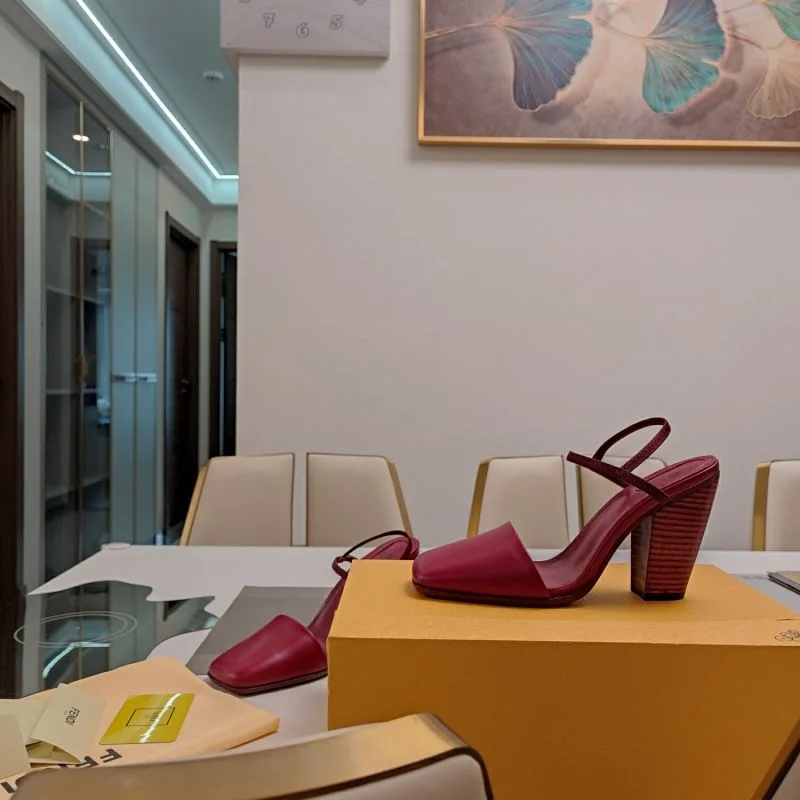 Factory-made Fendi Sandals