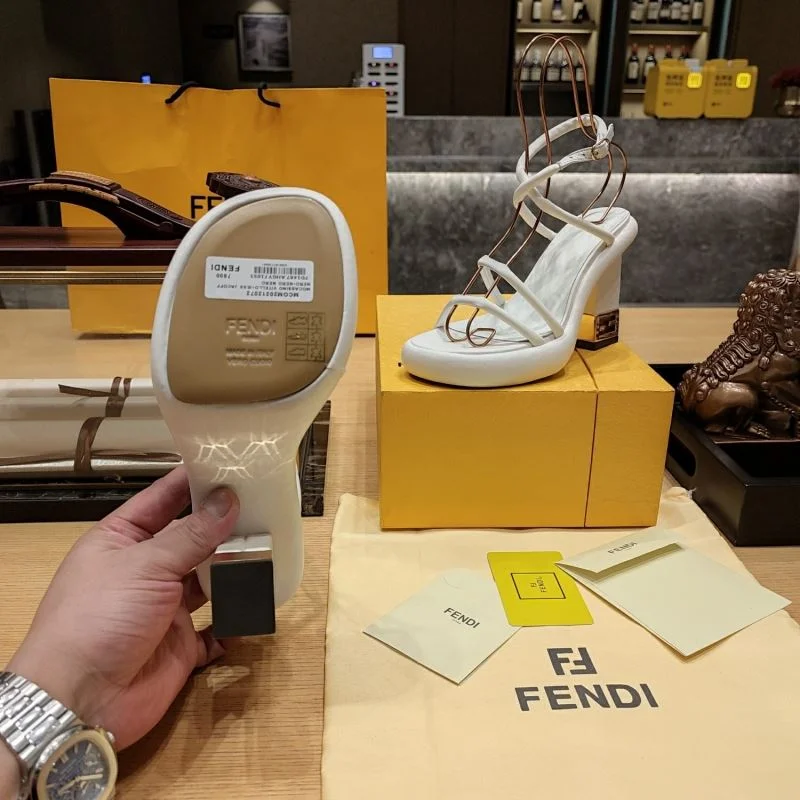 Accurate model Fendi Sandals