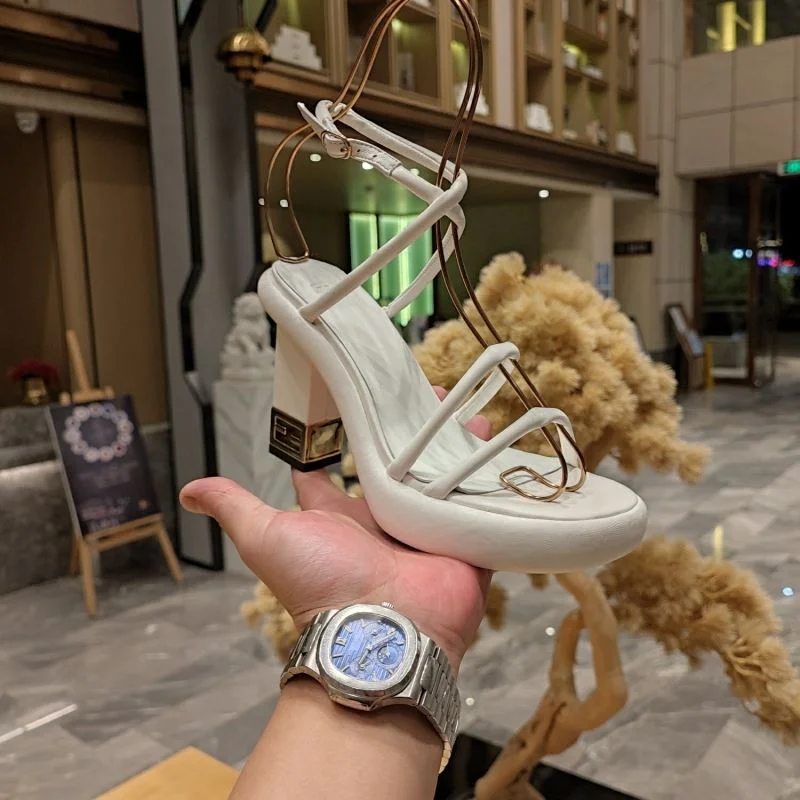 Accurate model Fendi Sandals
