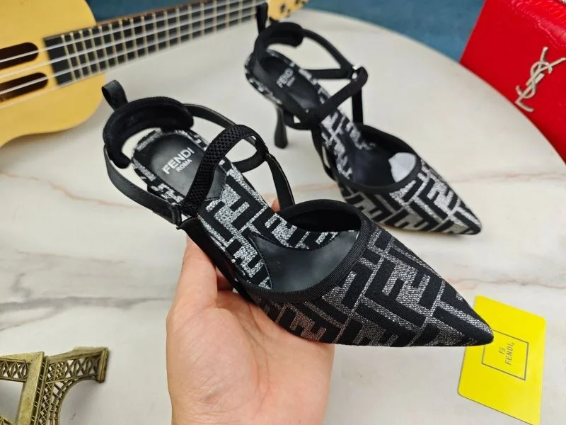 Accurate model Fendi Sandals