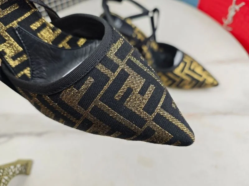 Accurate model Fendi Sandals