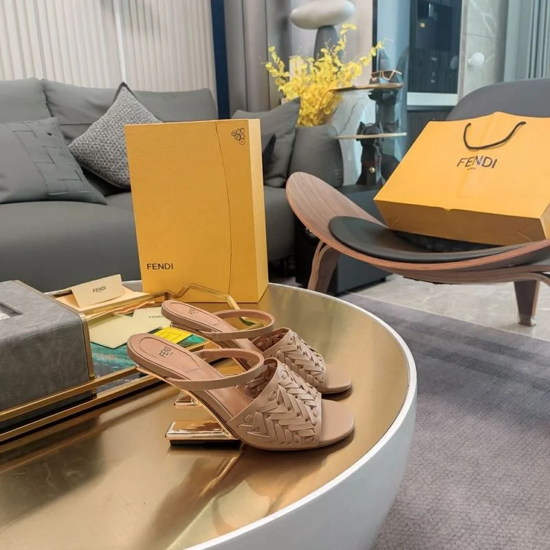 1:1 copy Fendi Sandals