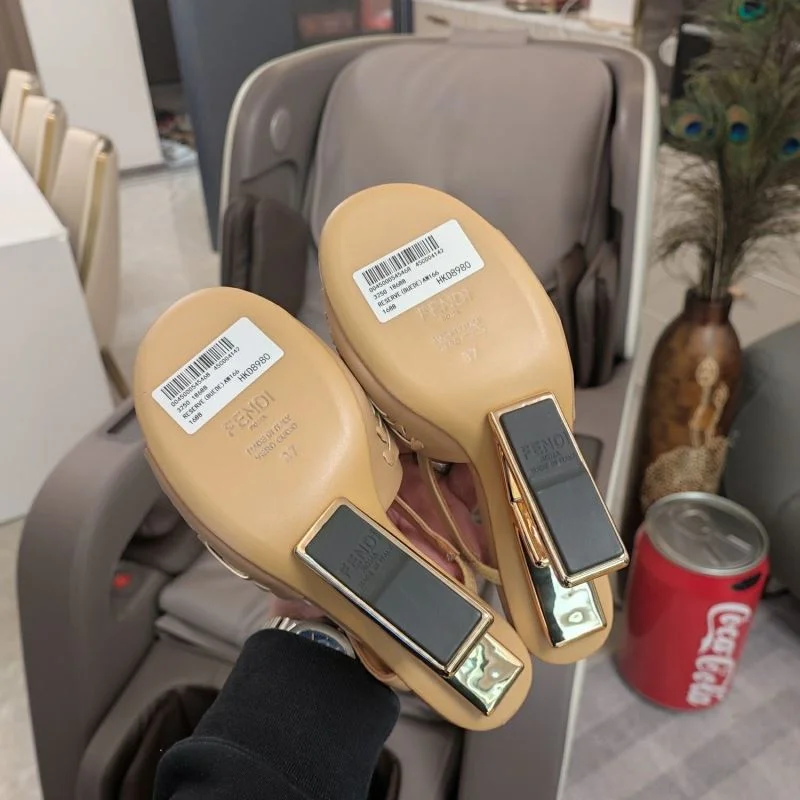 1:1 copy Fendi Sandals