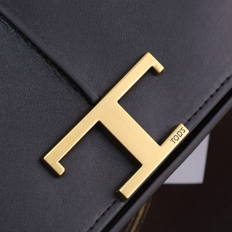 Budget-friendly Fendi Satchel Bags