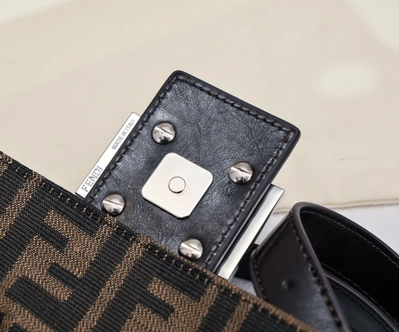Accurate model Fendi Satchel Bags