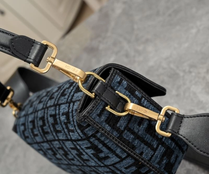 Accurate model Fendi Satchel Bags