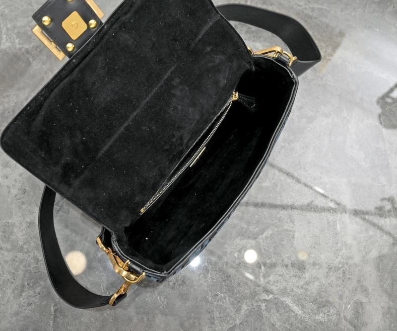 Accurate model Fendi Satchel Bags