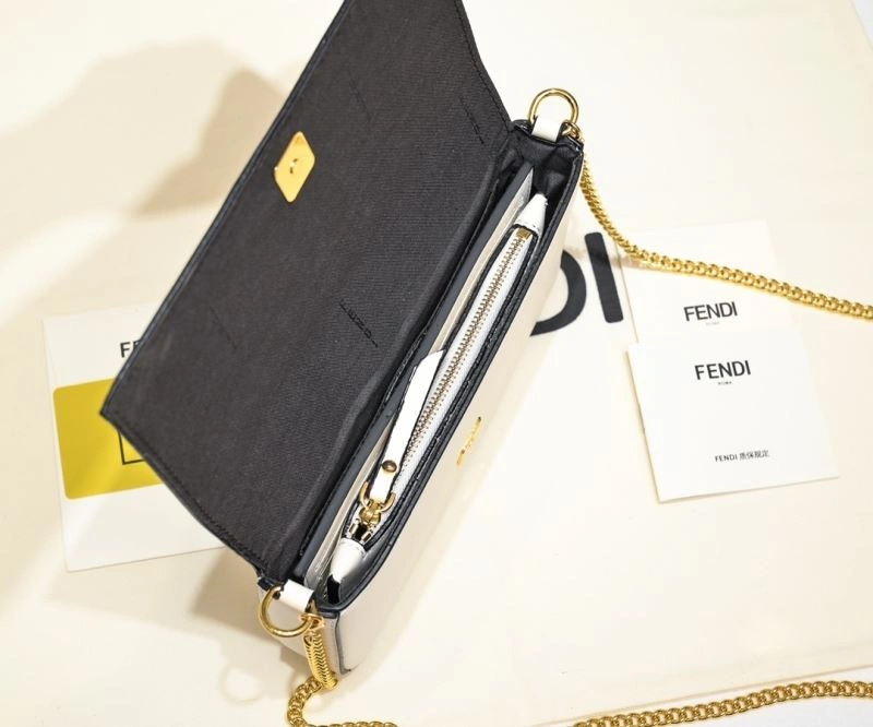 Accurate model Fendi Satchel Bags