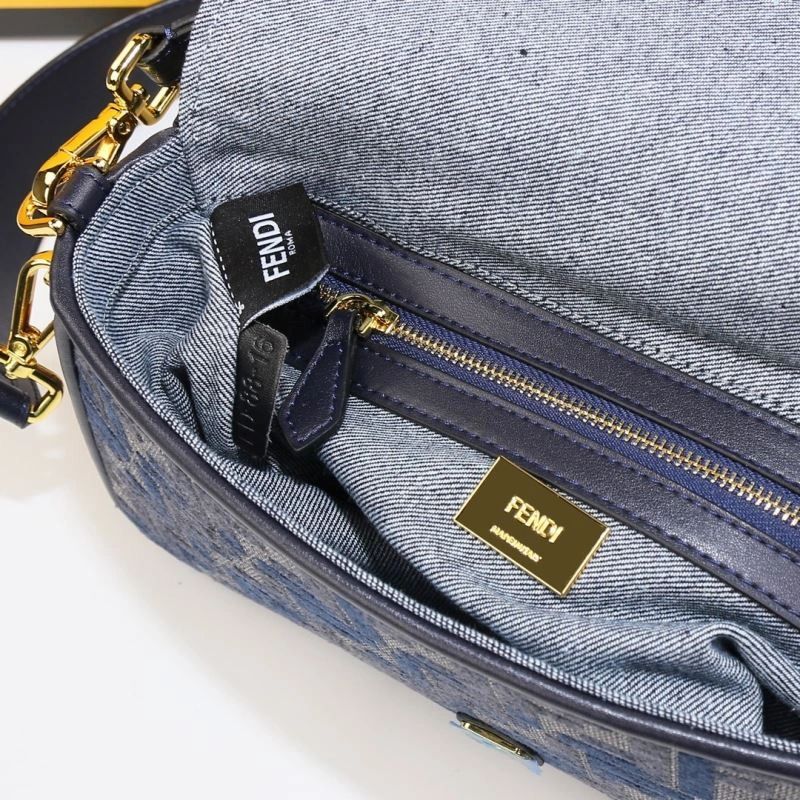 Accurate model Fendi Satchel Bags