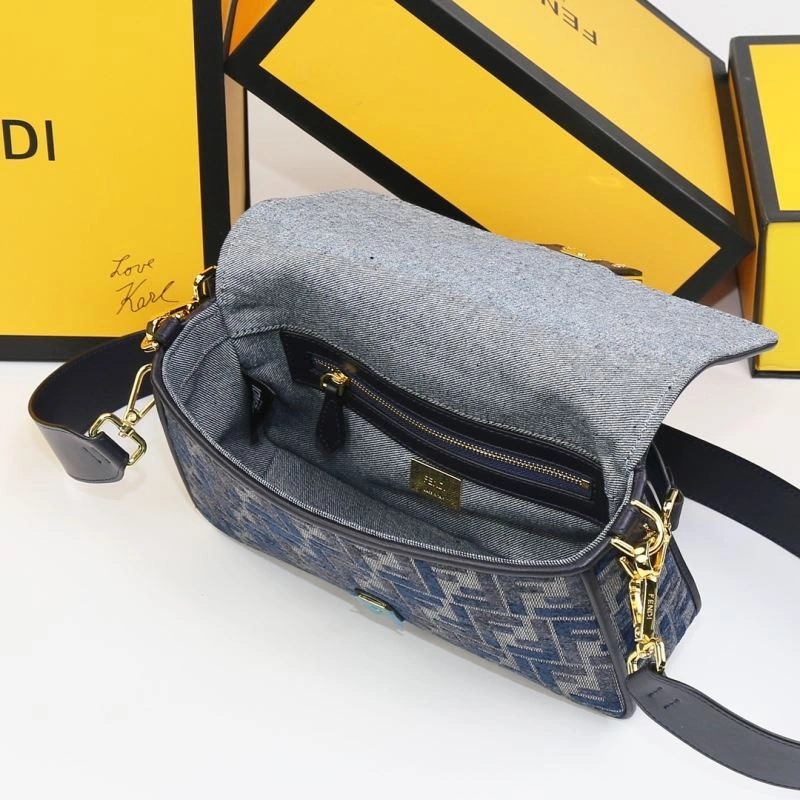 Accurate model Fendi Satchel Bags