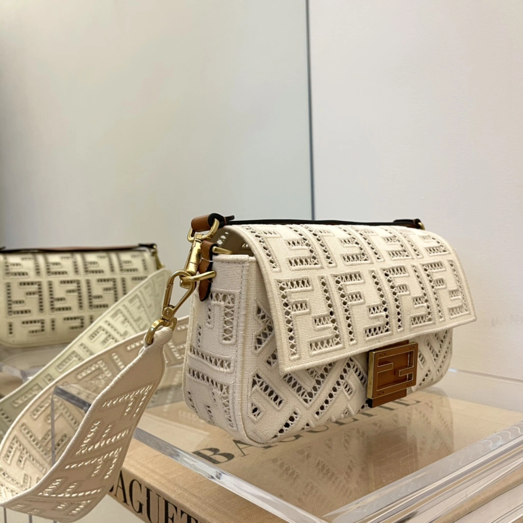 Bargain Fendi Satchel Bags