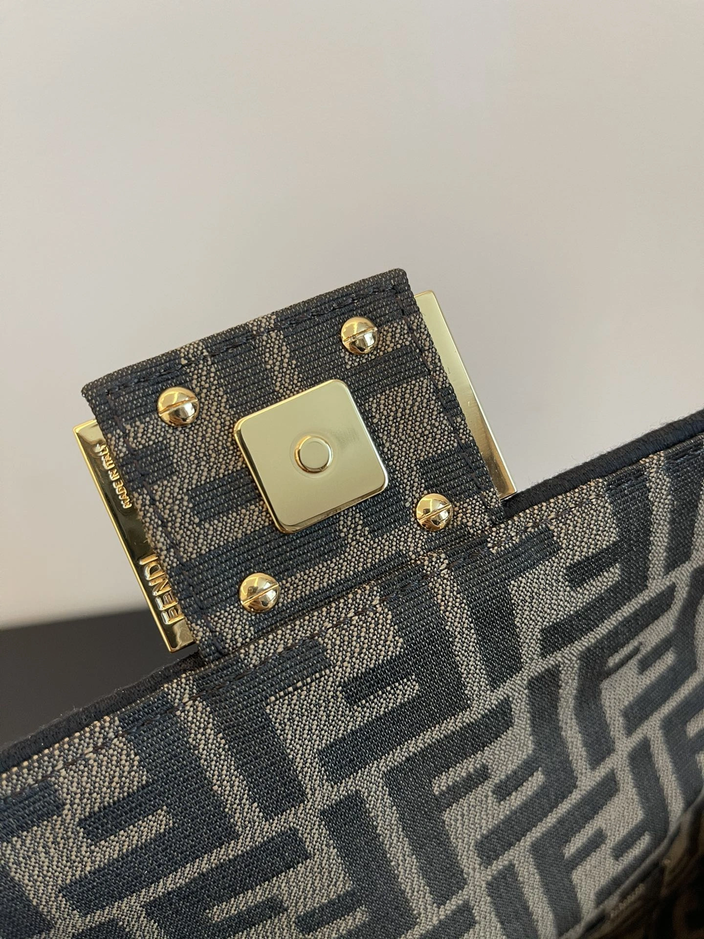 Top match Fendi Satchel Bags
