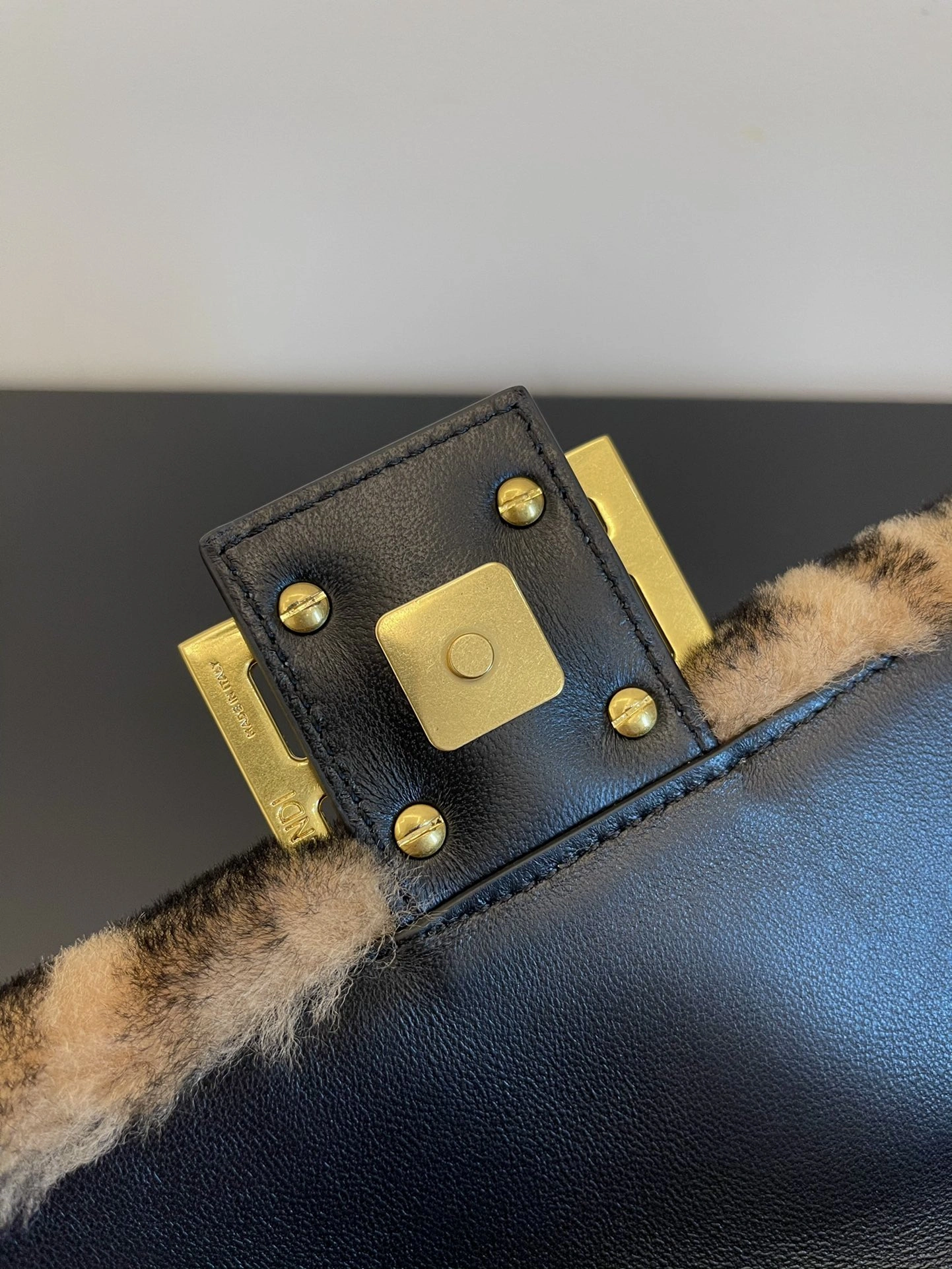 Factory-made Fendi Satchel Bags
