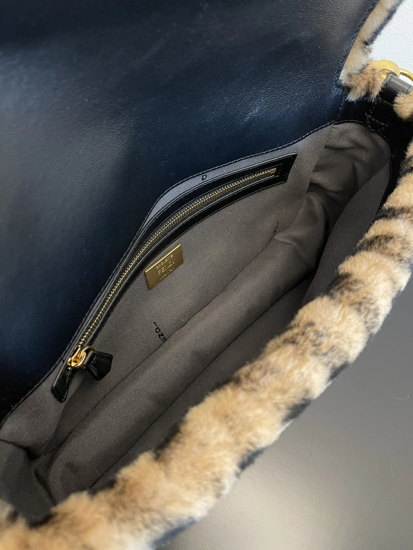 Factory-made Fendi Satchel Bags