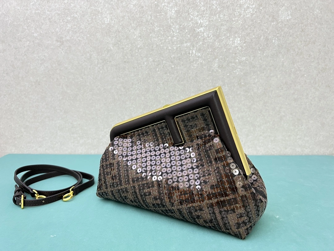 Top mirror Fendi Satchel Bags