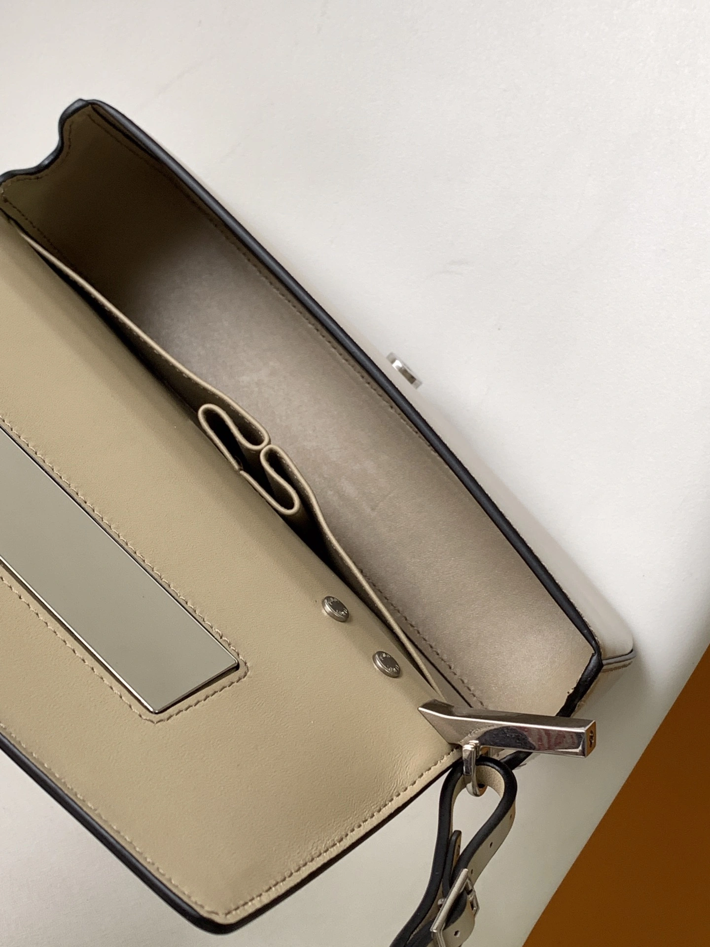 Factory-made Fendi Satchel Bags