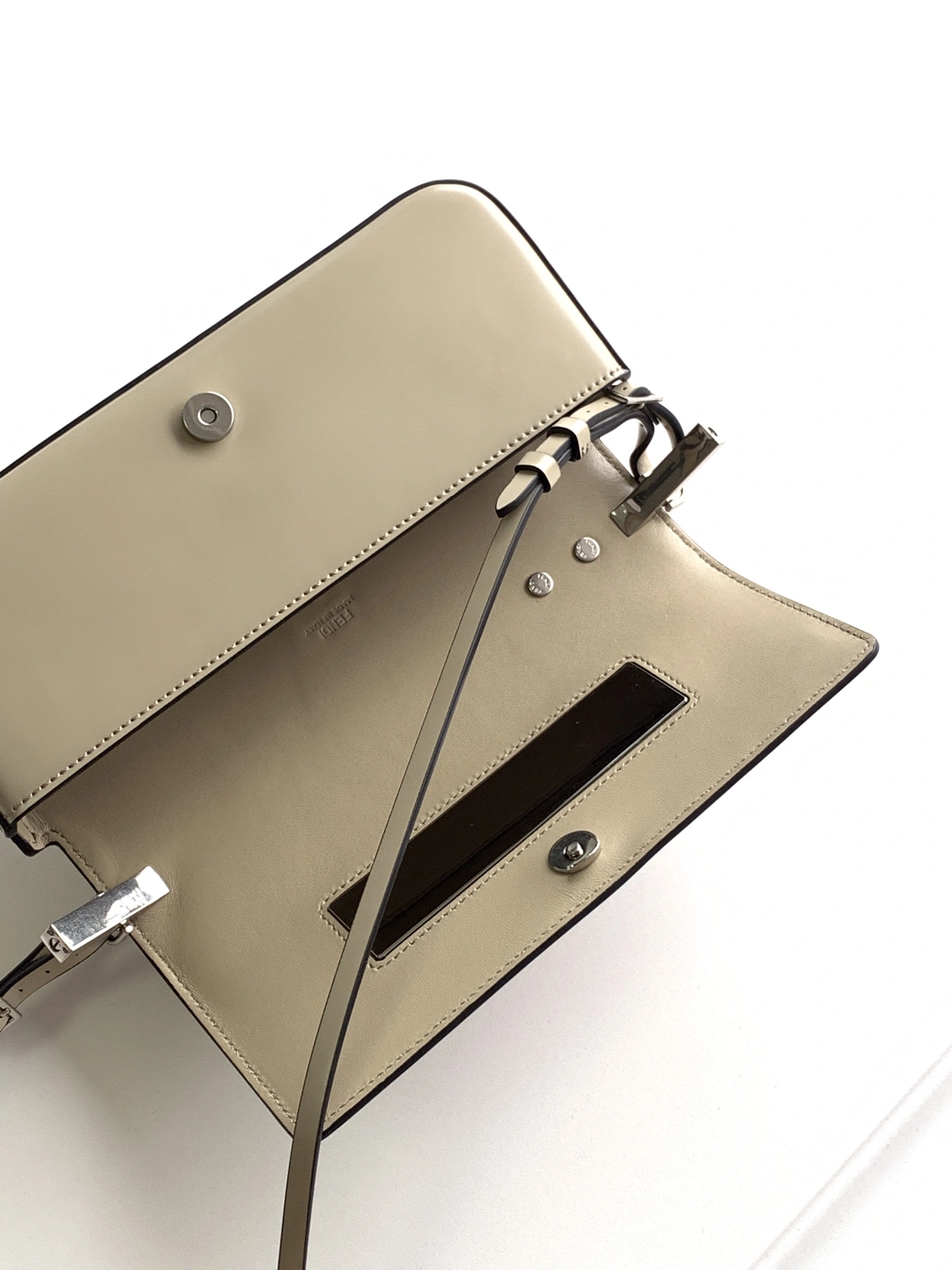 Factory-made Fendi Satchel Bags