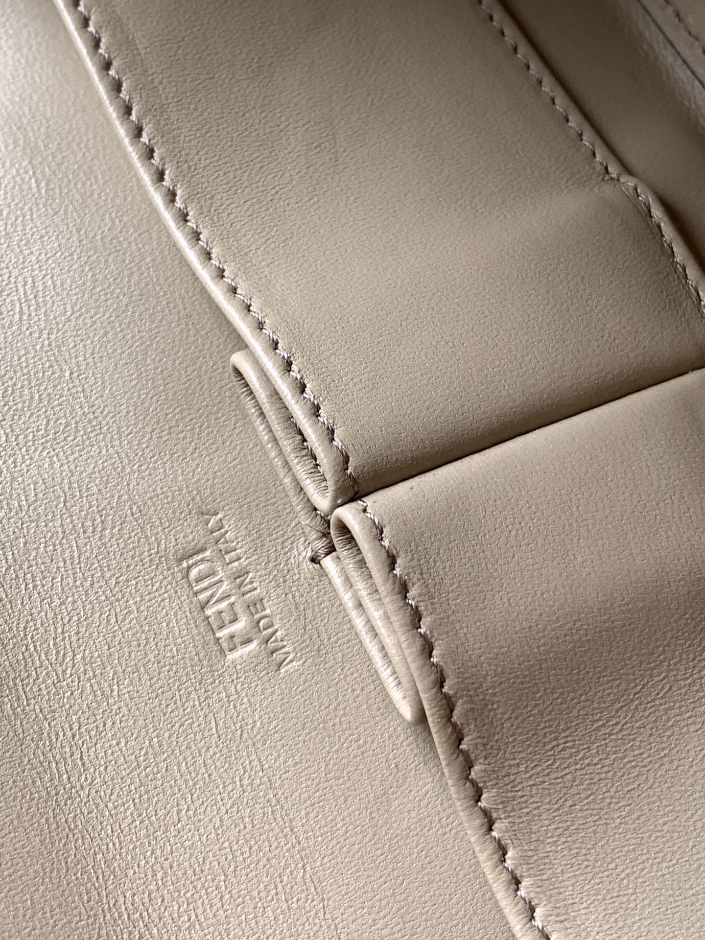 Factory-made Fendi Satchel Bags