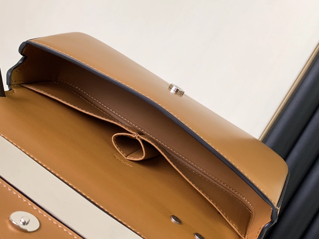 Factory-made Fendi Satchel Bags