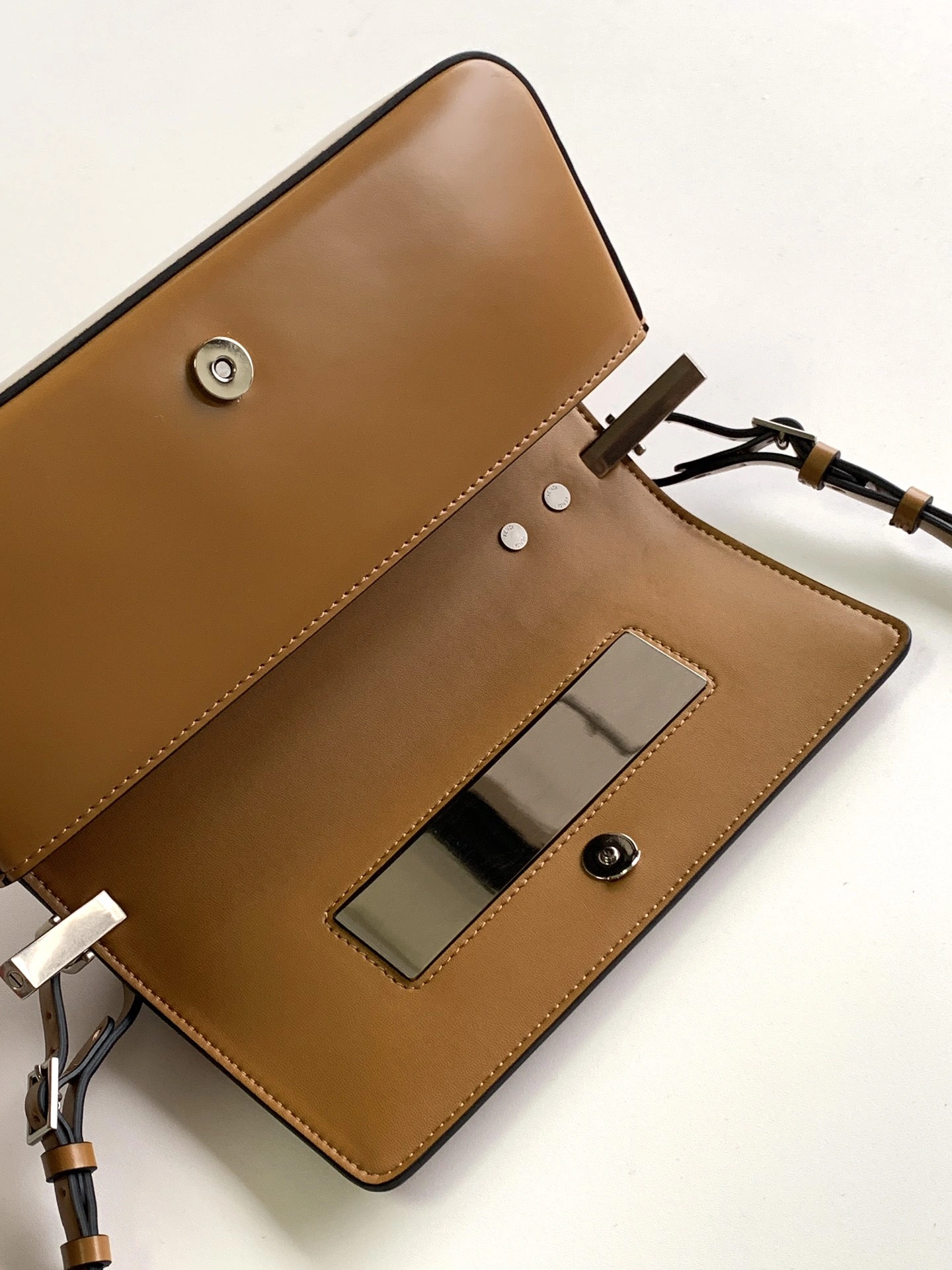 Factory-made Fendi Satchel Bags