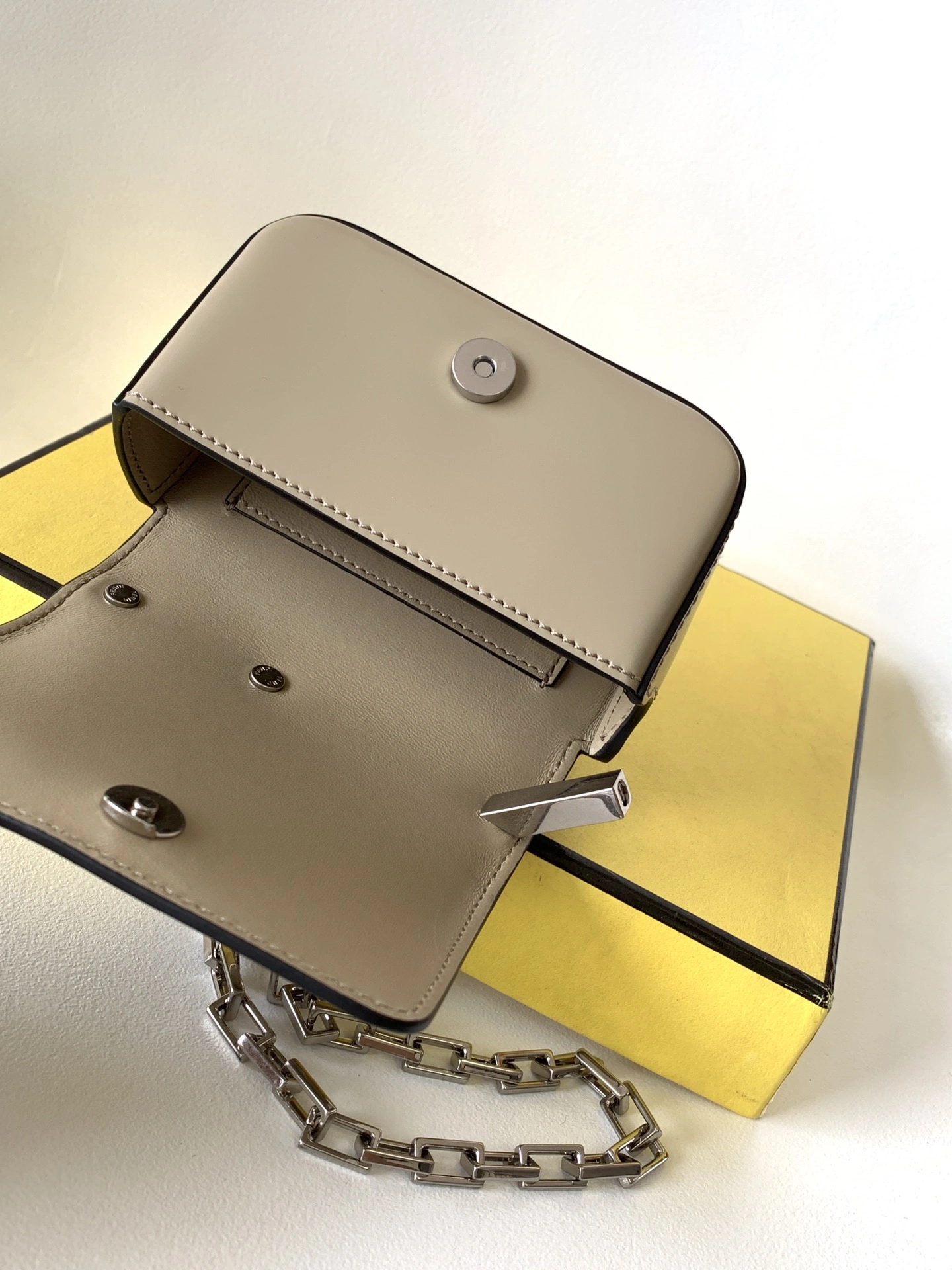 Official Fendi Satchel Bags
