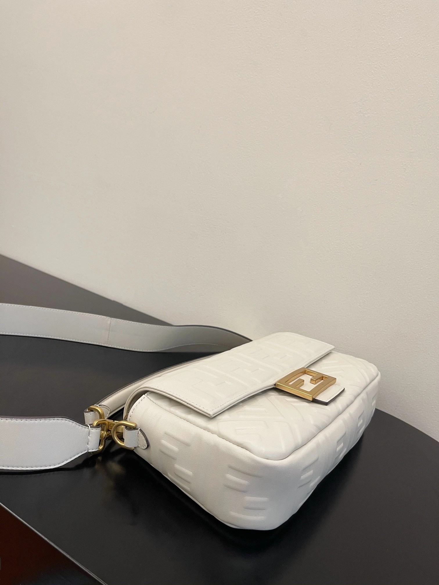 Top mirror Fendi Satchel Bags