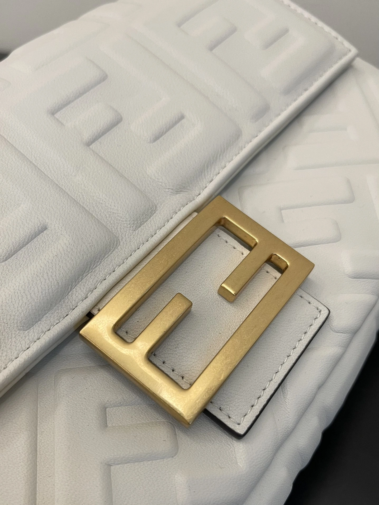 Top mirror Fendi Satchel Bags