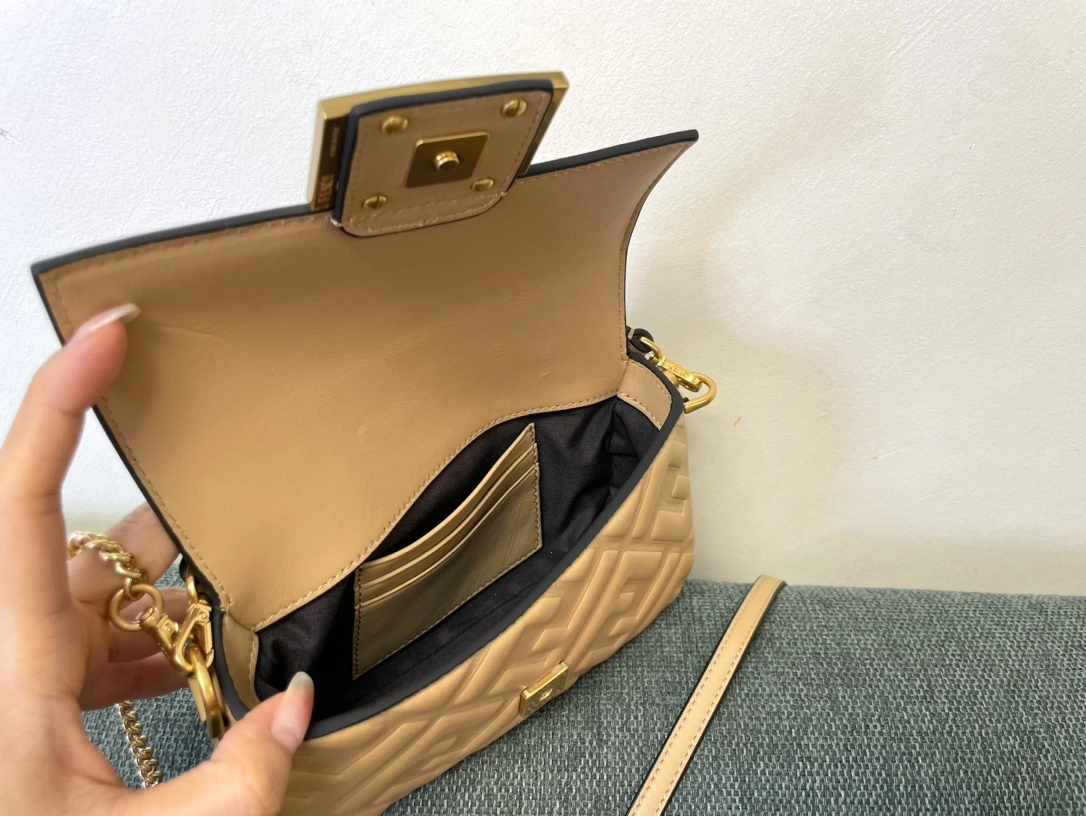 High accuracy Fendi Satchel Bags