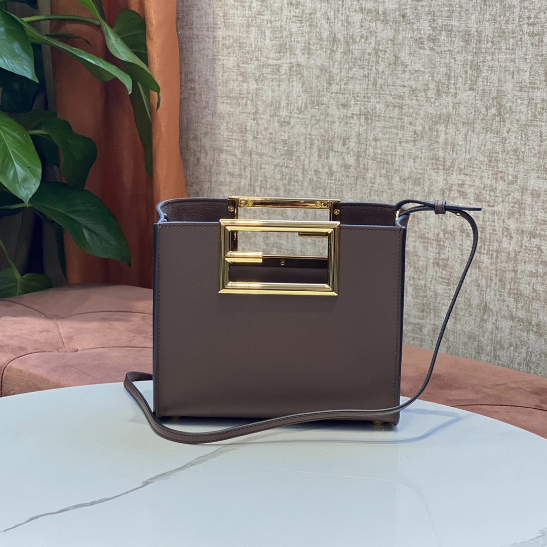 Top mirror Fendi Satchel Bags