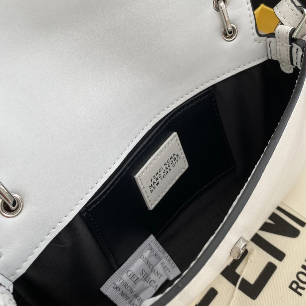 Accurate model Fendi Satchel Bags