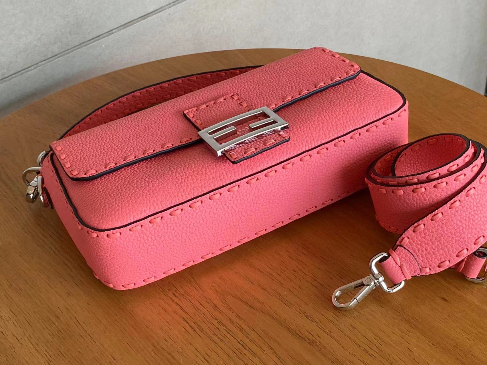 High accuracy Fendi Satchel Bags