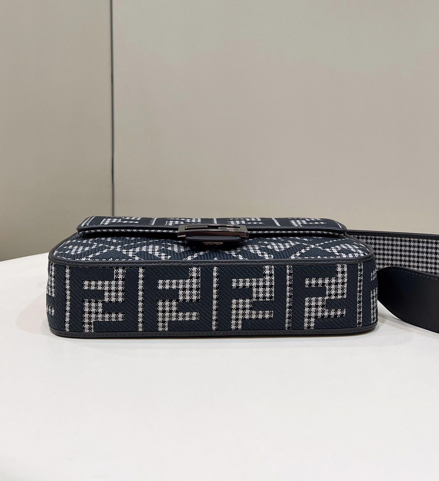 Precise copy Fendi Satchel Bags