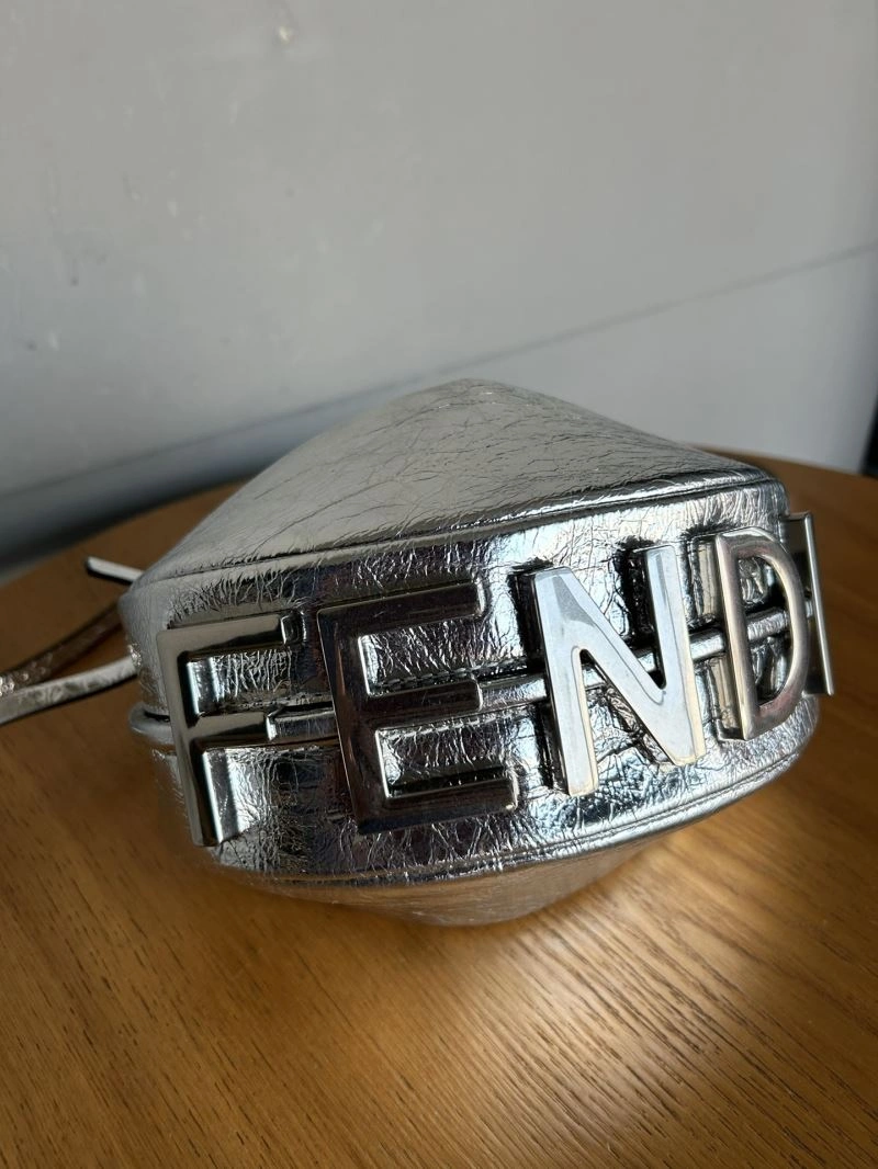Accurate model Fendi Satchel Bags