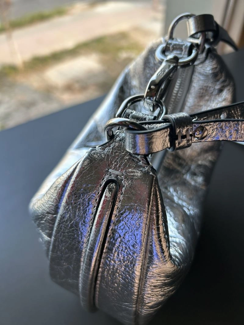 Accurate model Fendi Satchel Bags