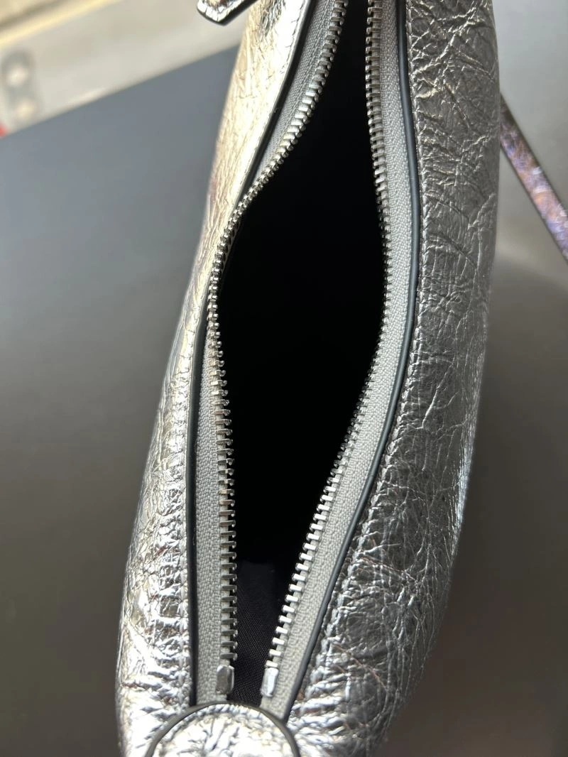 Accurate model Fendi Satchel Bags