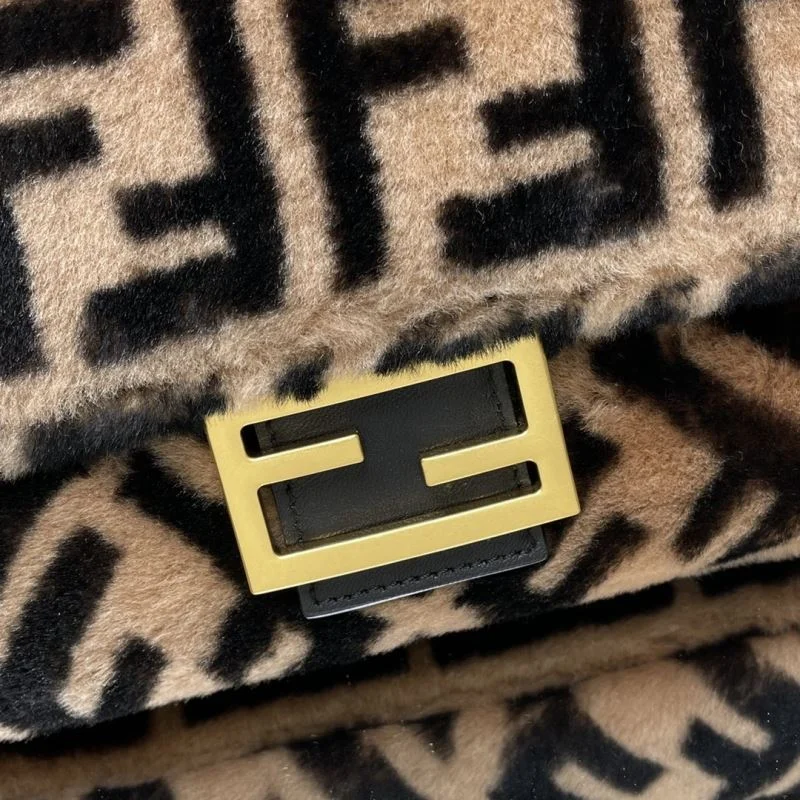 Top mirror Fendi Satchel Bags