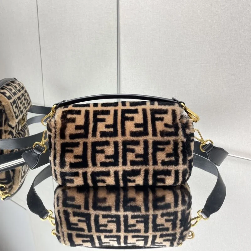 Top mirror Fendi Satchel Bags