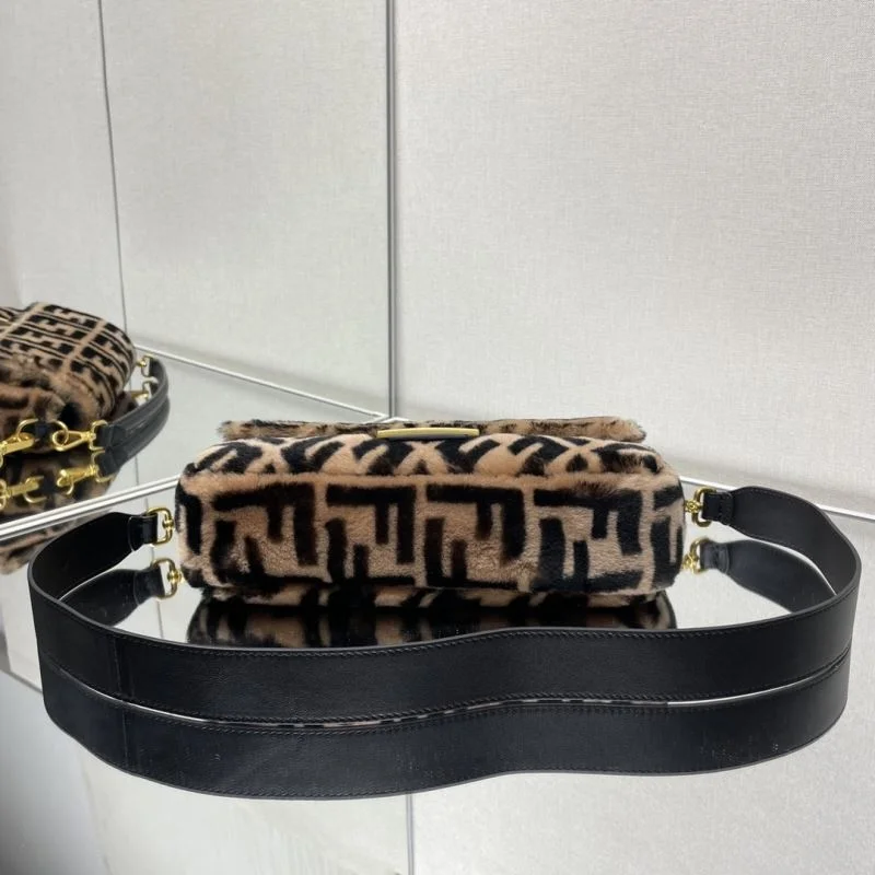 Top mirror Fendi Satchel Bags