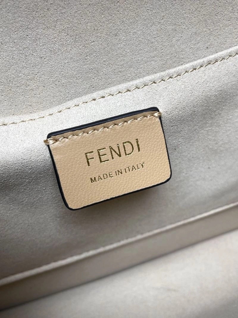 Accurate model Fendi Satchel Bags
