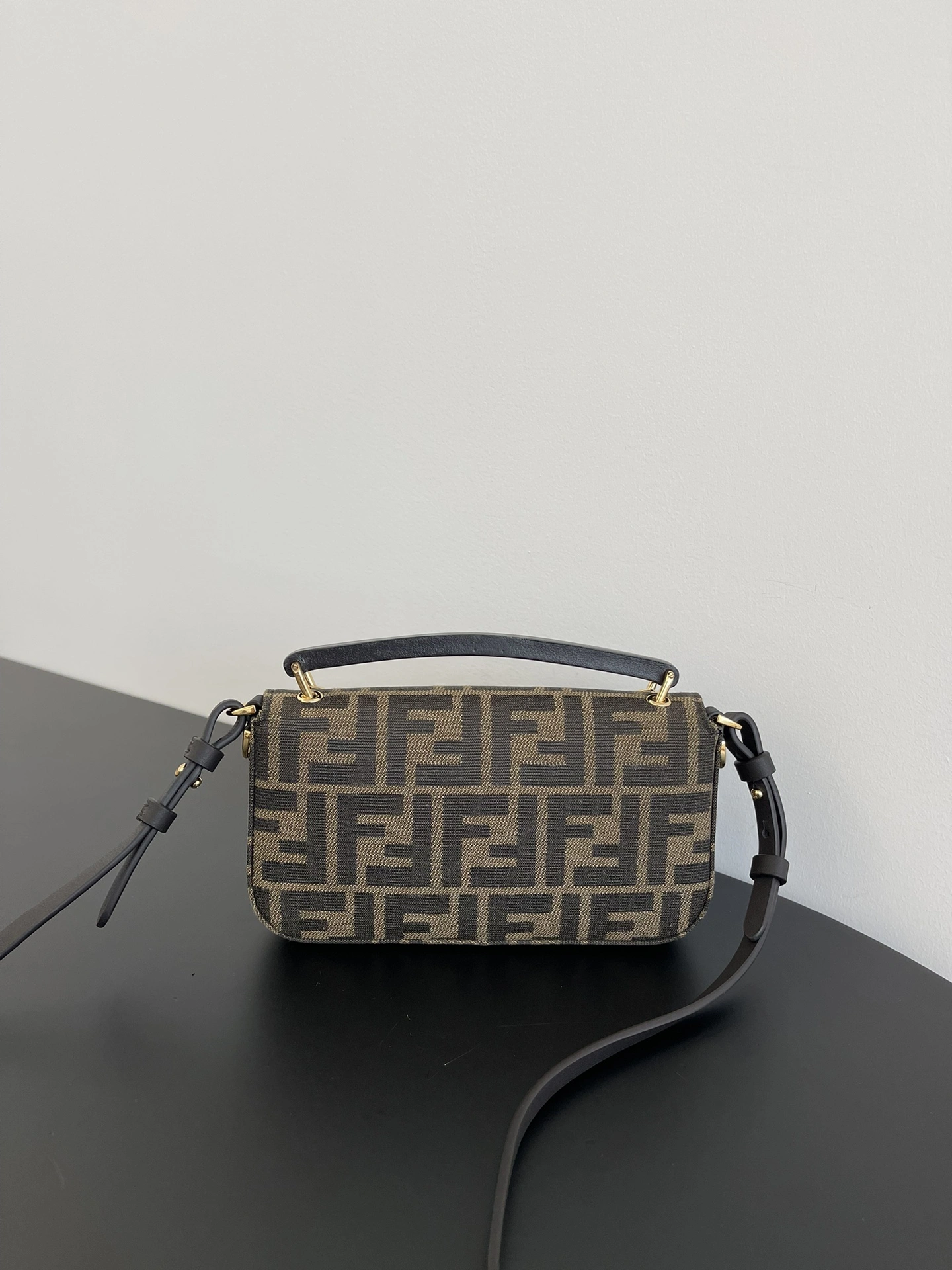 Factory-made Fendi Satchel Bags