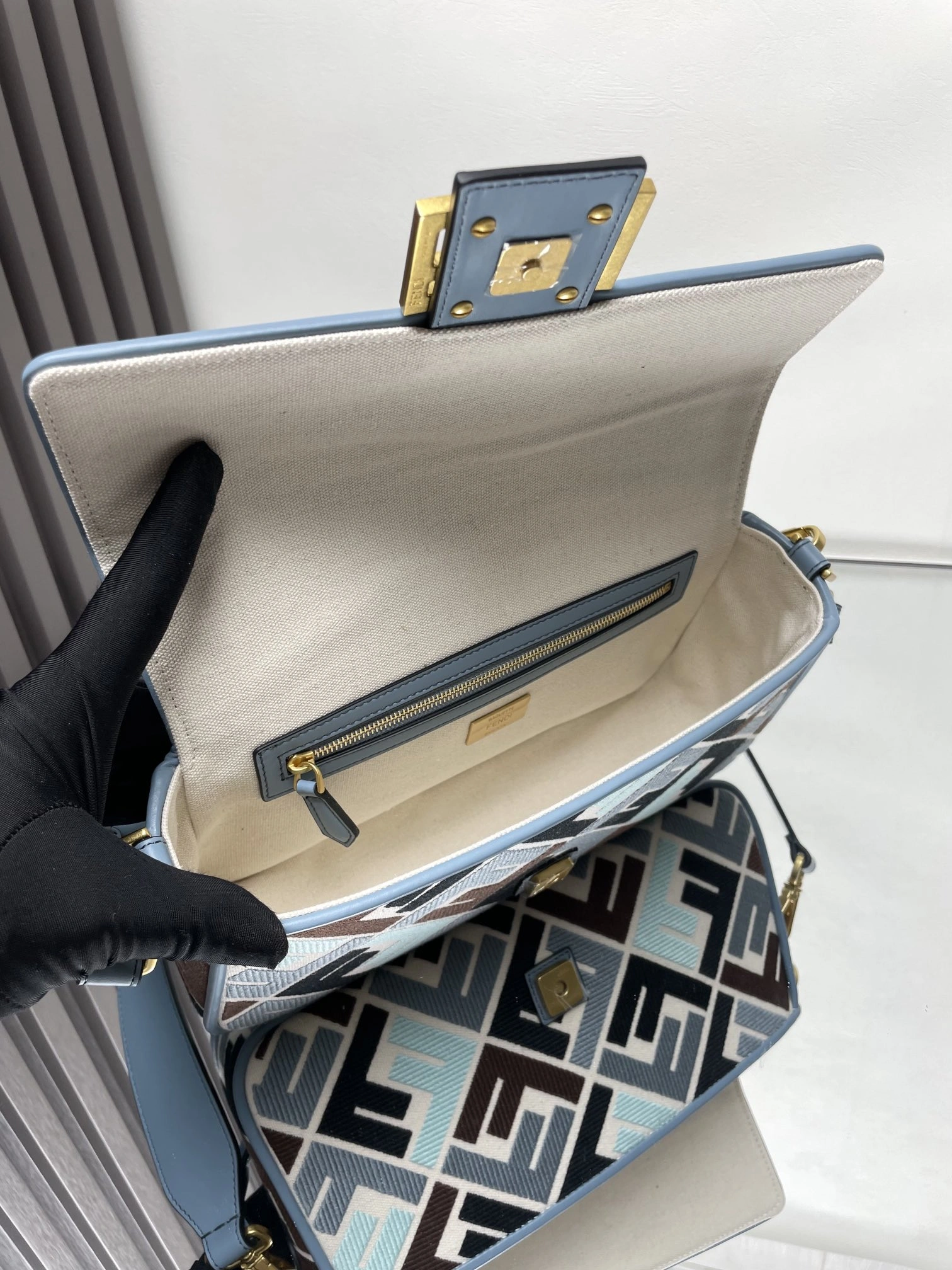 Bargain Fendi Satchel Bags