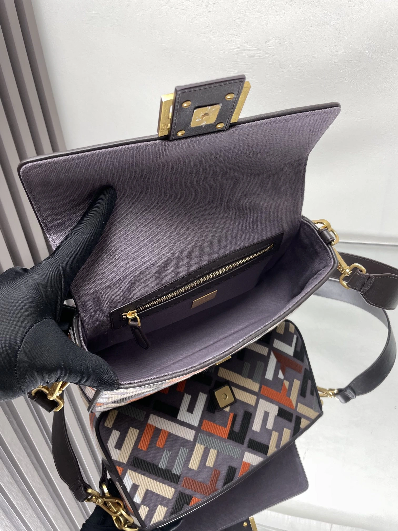 Reasonably priced Fendi Satchel Bags