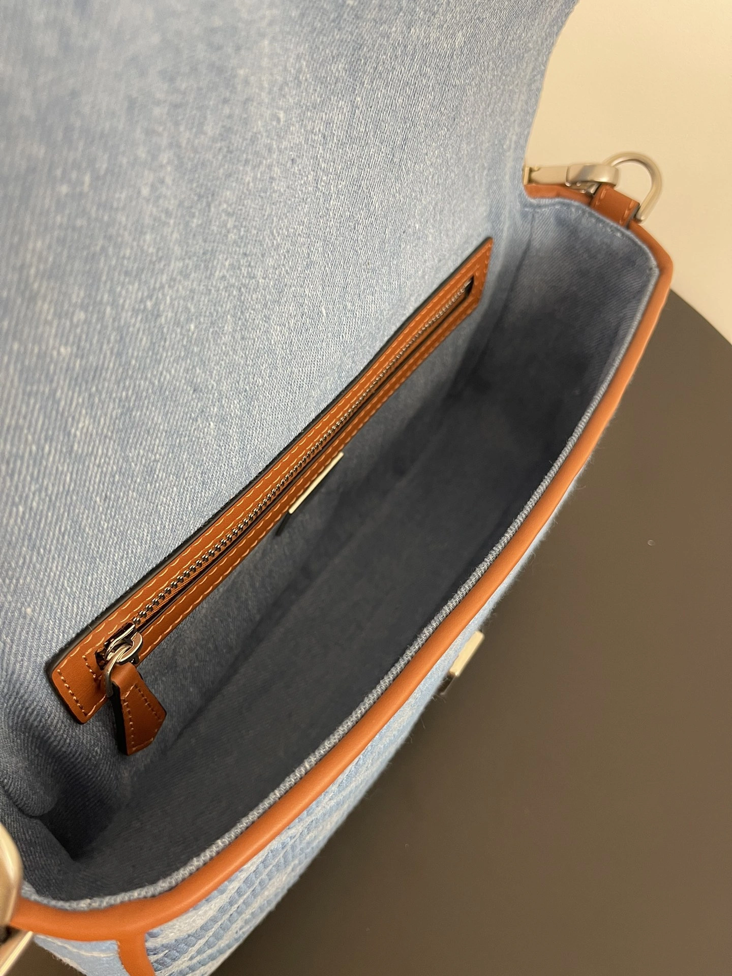 Top mirror Fendi Satchel Bags