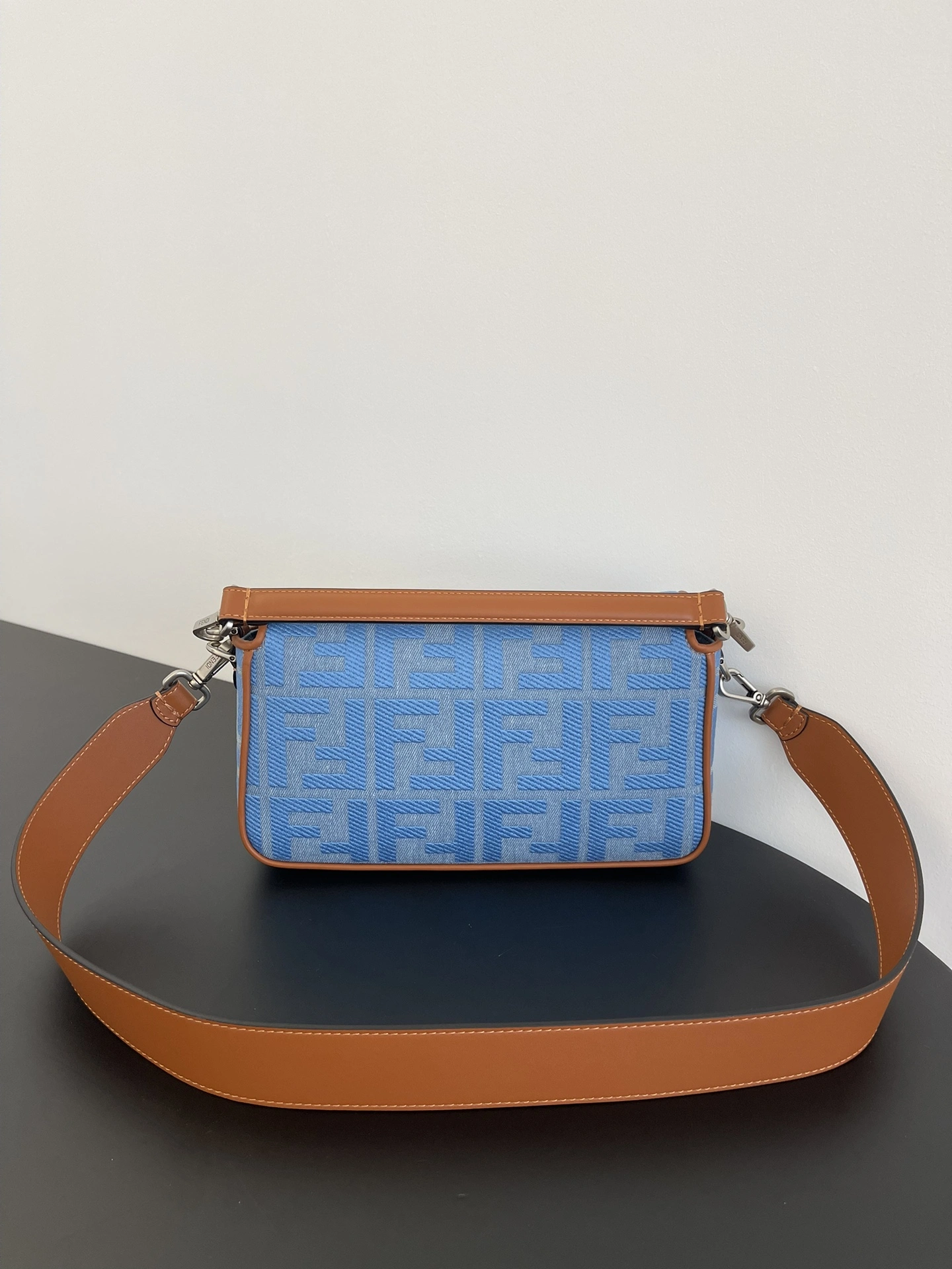 Top mirror Fendi Satchel Bags