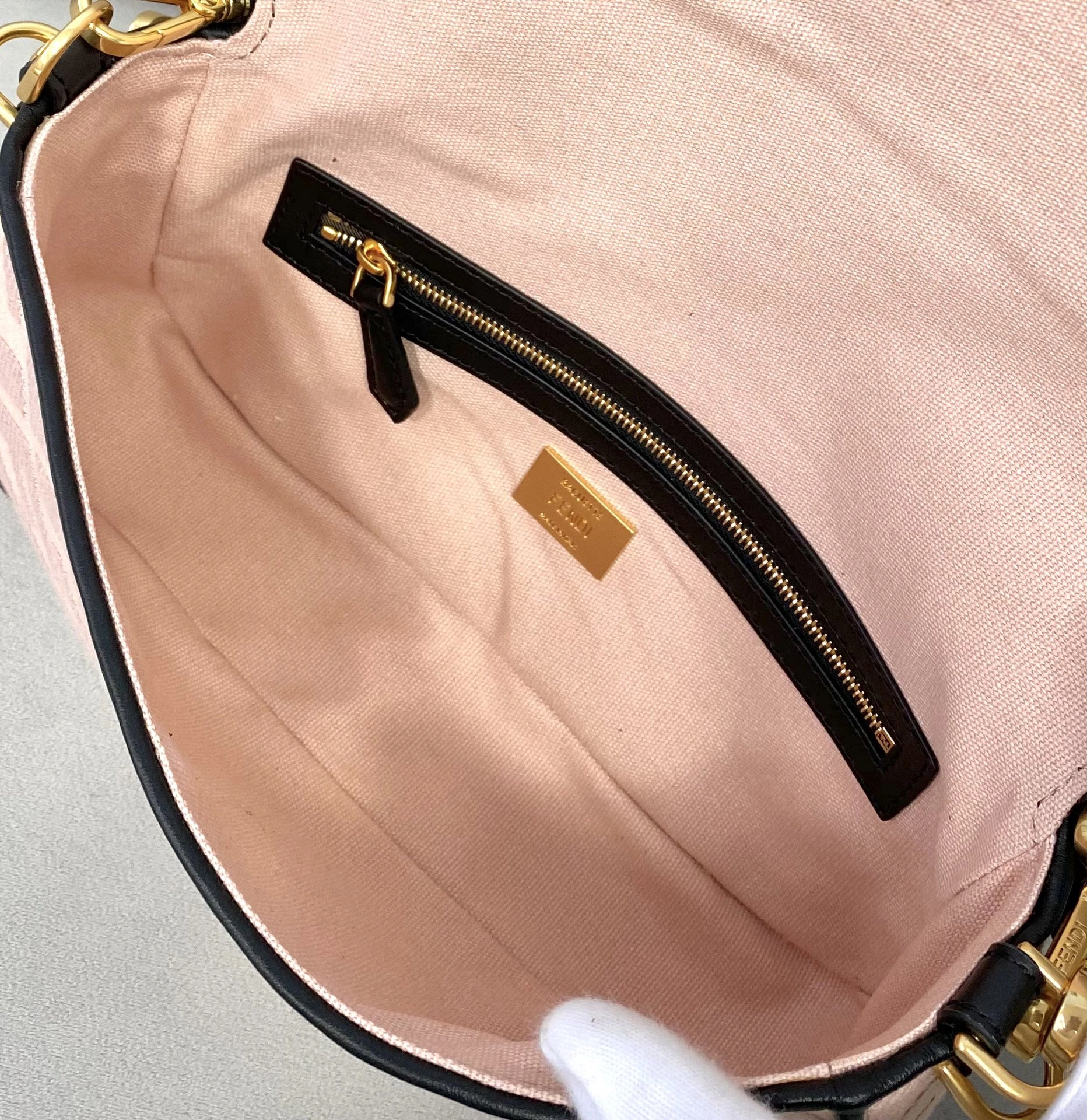 Precise copy Fendi Satchel Bags